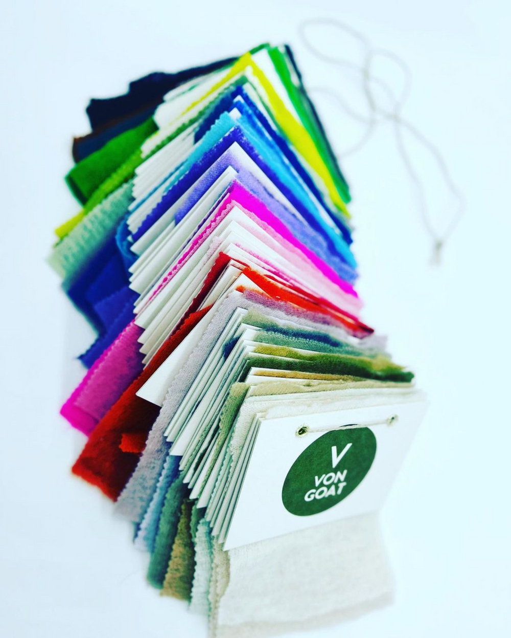 V VON GOAT - A cashmere Company